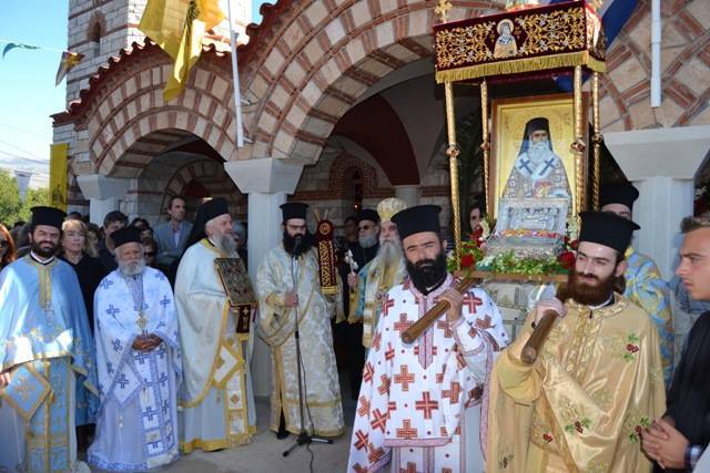 ΜΕ ΛΑΜΠΡΟΤΗΤΑ Η ΕΟΡΤΗ ΤΟΥ ΑΓΙΟΥ ΝΕΚΤΑΡΙΟΥ ΣΤΗ ΣΥΚΕΑ | ΙΕΡΑ ΜΗΤΡΟΠΟΛΙΣ ...